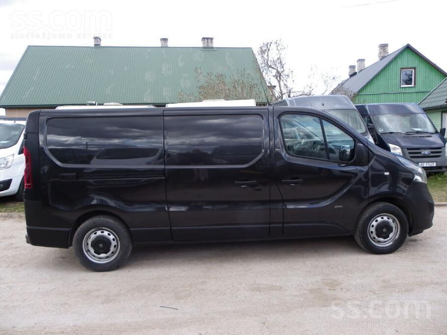 Black Opel Vivaro 2018 in Valka, with an engine capacity of 1.60 L and mileage of 214 thousand km for 9500 €, photo 6 on AUTOMOTO.COM.LV