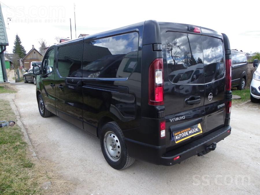Black Opel Vivaro 2018 in Valka, with an engine capacity of 1.60 L and mileage of 214 thousand km for 9500 €, photo 9 on AUTOMOTO.COM.LV