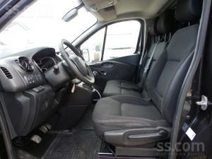 Black Opel Vivaro 2018 in Valka, with an engine capacity of 1.60 L and mileage of 214 thousand km for 9500 €, photo 17 on AUTOMOTO.COM.LV