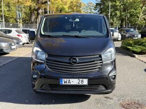 Black Opel Vivaro 2020 in Riga, with an engine capacity of 1.60 L and mileage of 137 thousand km for 15700 €, photo 3 on AUTOMOTO.COM.LV
