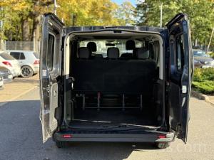 Black Opel Vivaro 2020 in Riga, with an engine capacity of 1.60 L and mileage of 137 thousand km for 15700 €, photo 6 on AUTOMOTO.COM.LV