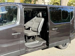 Black Opel Vivaro 2020 in Riga, with an engine capacity of 1.60 L and mileage of 137 thousand km for 15700 €, photo 8 on AUTOMOTO.COM.LV