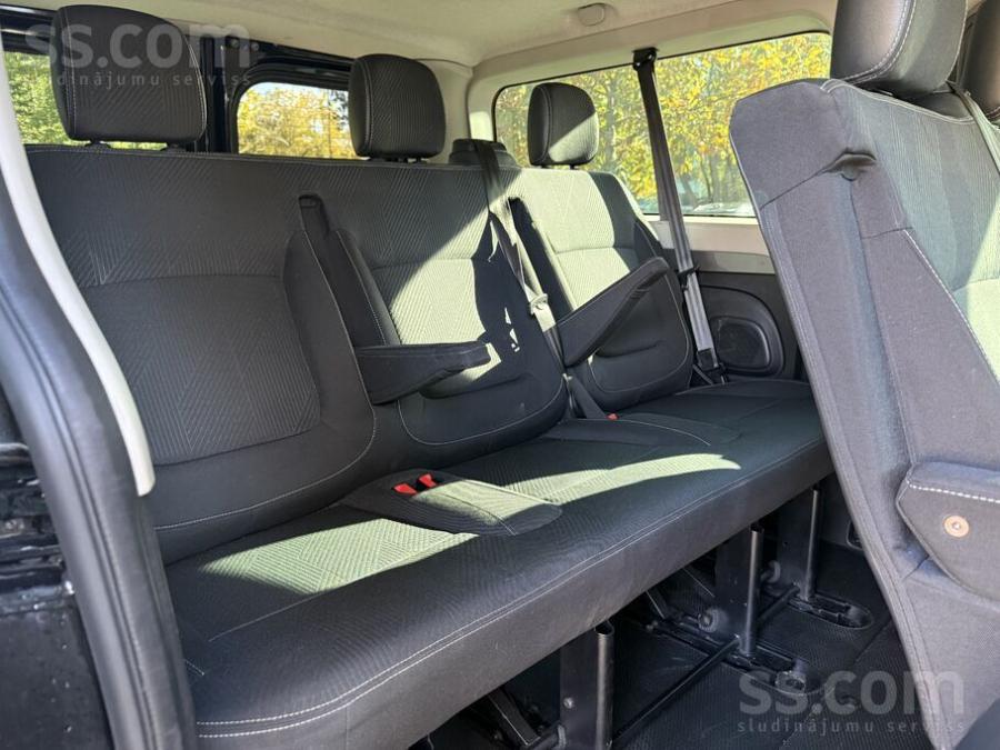 Black Opel Vivaro 2020 in Riga, with an engine capacity of 1.60 L and mileage of 137 thousand km for 15700 €, photo 10 on AUTOMOTO.COM.LV
