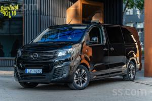 Black Opel Vivaro 2022 in Riga, with an engine capacity of 1.60 L and mileage of 21 thousand km for 32900 €, photo 6 on AUTOMOTO.COM.LV