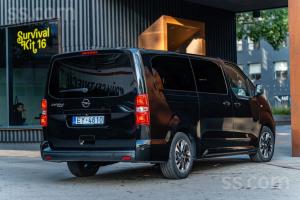 Black Opel Vivaro 2022 in Riga, with an engine capacity of 1.60 L and mileage of 21 thousand km for 32900 €, photo 9 on AUTOMOTO.COM.LV