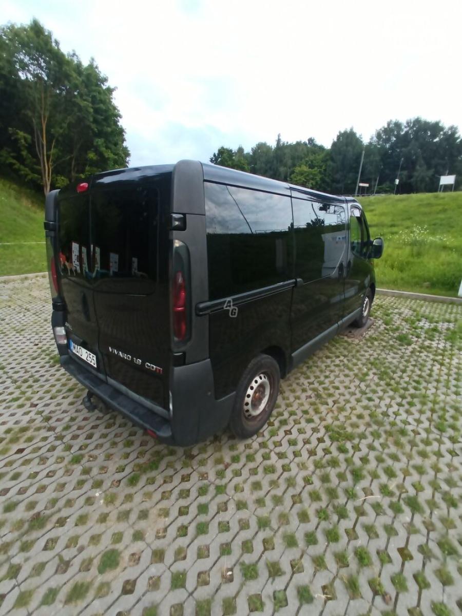 Melns Opel Vivaro 2026 Kauņa, ar dzinēja tilpumu 1.90 L un nobraukumu 270 tūkst. km par 4600 €, foto 6 vietnē AUTOMOTO.COM.LV
