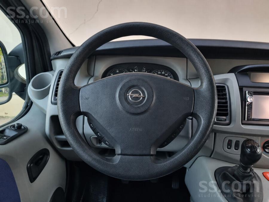 Black Opel Vivaro 2003 in Ogre, with an engine capacity of 1.90 L and mileage of 320 thousand km for 6650 €, photo 16 on AUTOMOTO.COM.LV
