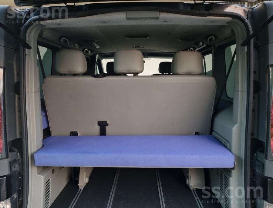 Black Opel Vivaro 2003 in Ogre, with an engine capacity of 1.90 L and mileage of 320 thousand km for 6650 €, photo 24 on AUTOMOTO.COM.LV