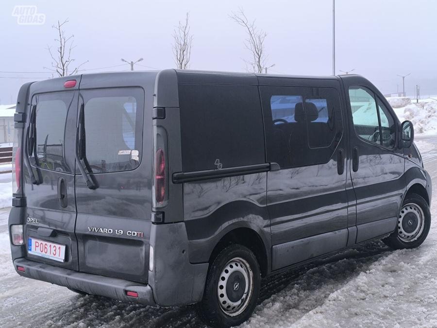 Black Opel Vivaro 2005 in Vilnius, with an engine capacity of 1.90 L and mileage of 342 thousand km for 4444 €, photo 4 on AUTOMOTO.COM.LV