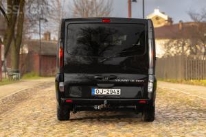 Black Opel Vivaro 2005 in Jelgava, with an engine capacity of 1.90 L and mileage of 365 thousand km for 4500 €, photo 7 on AUTOMOTO.COM.LV