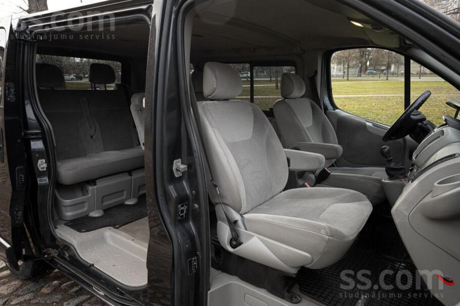 Black Opel Vivaro 2005 in Jelgava, with an engine capacity of 1.90 L and mileage of 365 thousand km for 4500 €, photo 14 on AUTOMOTO.COM.LV