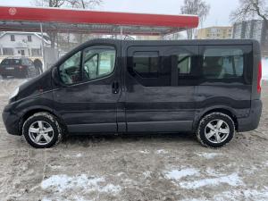 Black Opel Vivaro 2006 in Vilnius, with an engine capacity of 2.00 L and mileage of 266 thousand km for 5800 €, photo 7 on AUTOMOTO.COM.LV