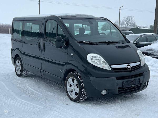 Melns Opel Vivaro 2008 Kėdainiai, ar dzinēja tilpumu 2.46 L un nobraukumu 305 tūkst. km par 7300 €, foto 2 vietnē AUTOMOTO.COM.LV