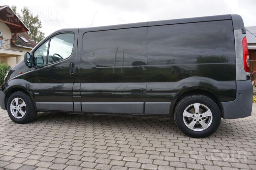 Melns Opel Vivaro 2008 Bauska, ar dzinēja tilpumu 2.00 L un nobraukumu 358 tūkst. km par 5300 €, foto 3 vietnē AUTOMOTO.COM.LV