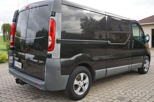 Black Opel Vivaro 2008 in Bauska, with an engine capacity of 2.00 L and mileage of 358 thousand km for 5300 €, photo 5 on AUTOMOTO.COM.LV