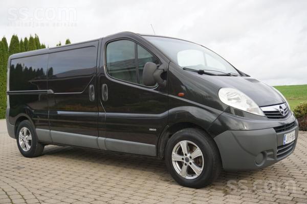 Black Opel Vivaro 2008 in Bauska, with an engine capacity of 2.00 L and mileage of 358 thousand km for 5300 €, photo 6 on AUTOMOTO.COM.LV