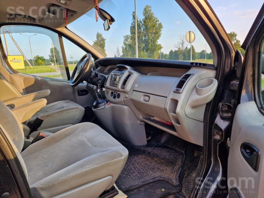 Melns Opel Vivaro 2009 Rīga, ar dzinēja tilpumu 2.50 L un nobraukumu 516 tūkst. km par 3400 €, foto 7 vietnē AUTOMOTO.COM.LV