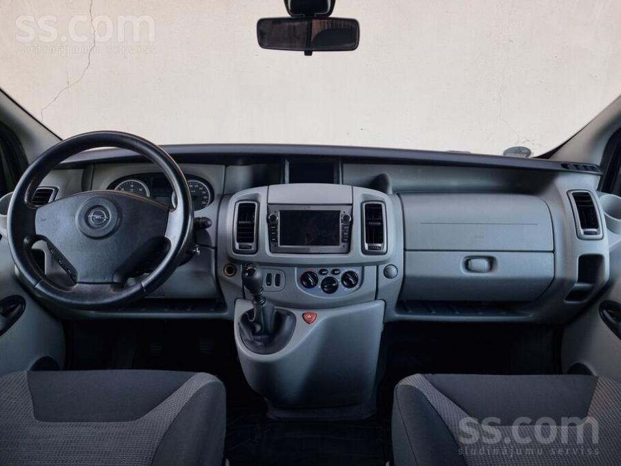 Melns Opel Vivaro 2009 Ogre, ar dzinēja tilpumu 2.50 L un nobraukumu 309 tūkst. km par 8150 €, foto 14 vietnē AUTOMOTO.COM.LV