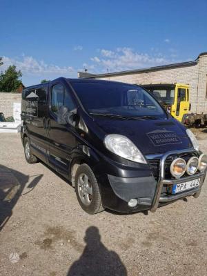 Black Opel Vivaro 2010 in Ukmerge, with an engine capacity of 2.50 L and mileage of 213 thousand km for 1100 €, photo  on AUTOMOTO.COM.LV