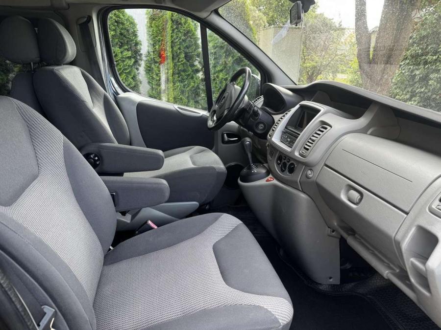 Melns Opel Vivaro 2011 Šauļi, ar dzinēja tilpumu 2.50 L un nobraukumu 201 tūkst. km par 10450 €, foto 10 vietnē AUTOMOTO.COM.LV