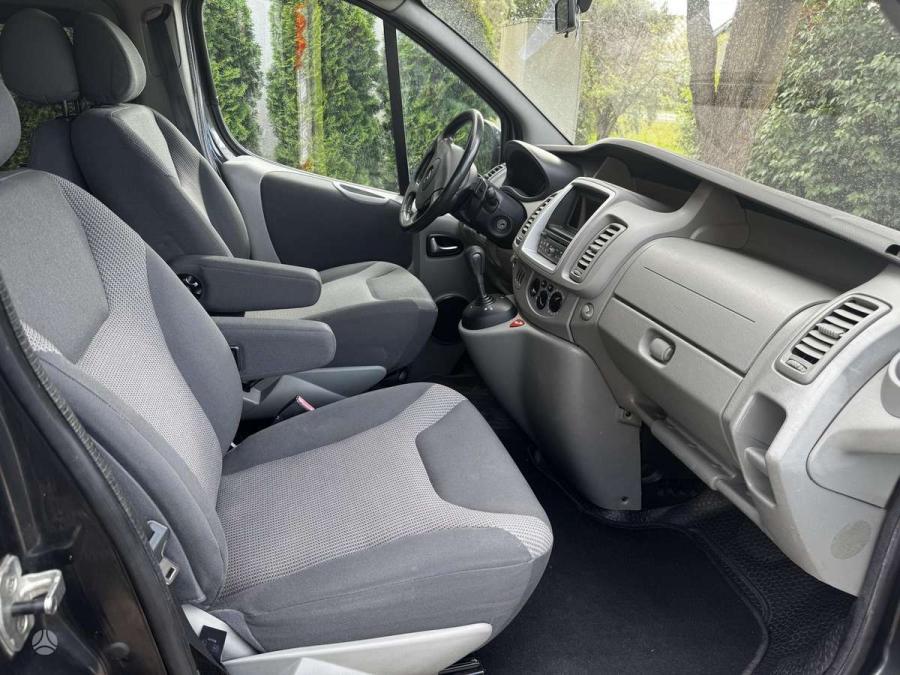 Melns Opel Vivaro 2011 Šauļi, ar dzinēja tilpumu 2.50 L un nobraukumu 201 tūkst. km par 10450 €, foto 11 vietnē AUTOMOTO.COM.LV
