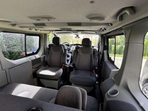 Melns Opel Vivaro 2011 Šauļi, ar dzinēja tilpumu 2.50 L un nobraukumu 201 tūkst. km par 10450 €, foto 14 vietnē AUTOMOTO.COM.LV