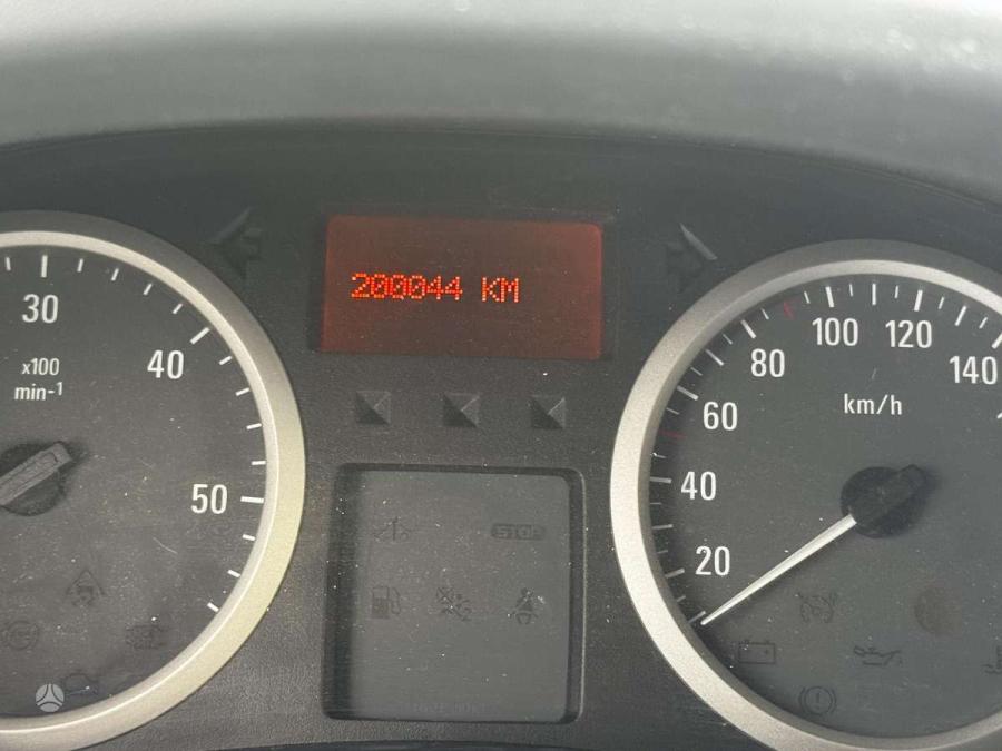 Melns Opel Vivaro 2011 Šauļi, ar dzinēja tilpumu 2.50 L un nobraukumu 201 tūkst. km par 10450 €, foto 19 vietnē AUTOMOTO.COM.LV
