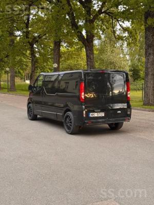 Melns Opel Vivaro 2014 Cēsis, ar dzinēja tilpumu 2.00 L un nobraukumu 170 tūkst. km par 3995 €, foto 3 vietnē AUTOMOTO.COM.LV
