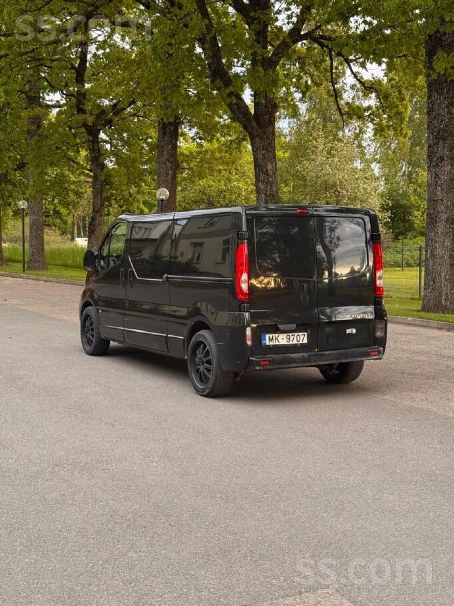 Melns Opel Vivaro 2014 Cēsis, ar dzinēja tilpumu 2.00 L un nobraukumu 170 tūkst. km par 3995 €, foto 3 vietnē AUTOMOTO.COM.LV
