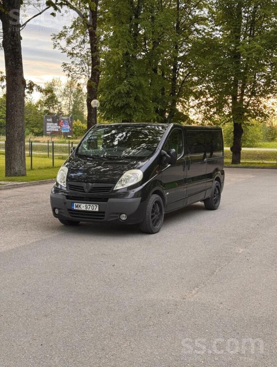 Melns Opel Vivaro 2014 Cēsis, ar dzinēja tilpumu 2.00 L un nobraukumu 170 tūkst. km par 3995 €, foto 11 vietnē AUTOMOTO.COM.LV