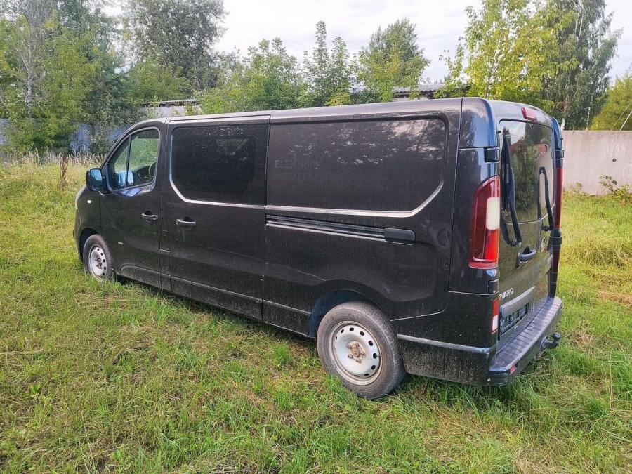 Черный Опель Виваро 2015 в Вильнюс, объемом двигателя 1.60 л и пробегом 315 тыс. км за 4500 €, фото 6 на AUTOMOTO.COM.LV