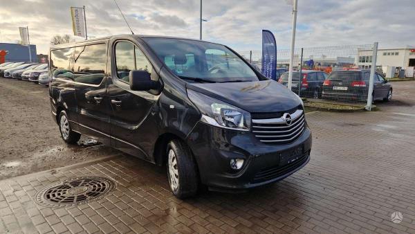 Black Opel Vivaro 2016 in Marijampole, with an engine capacity of 1.60 L and mileage of 260 thousand km for 12990 €, photo 4 on AUTOMOTO.COM.LV
