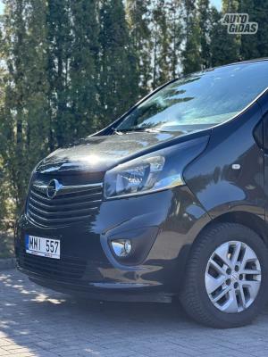 Melns Opel Vivaro 2016 Viļņa, ar dzinēja tilpumu 1.60 L un nobraukumu 352 tūkst. km par 11200 €, foto 4 vietnē AUTOMOTO.COM.LV