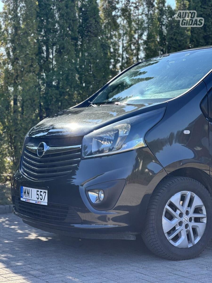 Melns Opel Vivaro 2016 Viļņa, ar dzinēja tilpumu 1.60 L un nobraukumu 352 tūkst. km par 11200 €, foto 4 vietnē AUTOMOTO.COM.LV