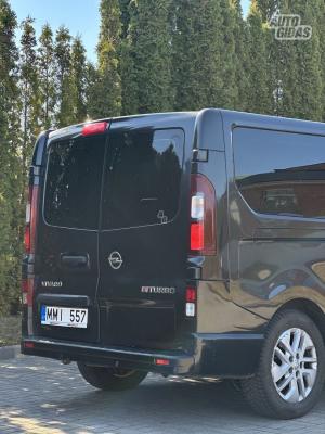 Melns Opel Vivaro 2016 Viļņa, ar dzinēja tilpumu 1.60 L un nobraukumu 352 tūkst. km par 11200 €, foto 24 vietnē AUTOMOTO.COM.LV