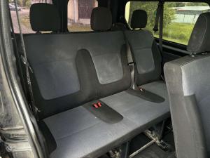 Black Opel Vivaro 2017 in Ukmerge, with an engine capacity of 1.60 L and mileage of 330 thousand km for 6400 €, photo 14 on AUTOMOTO.COM.LV