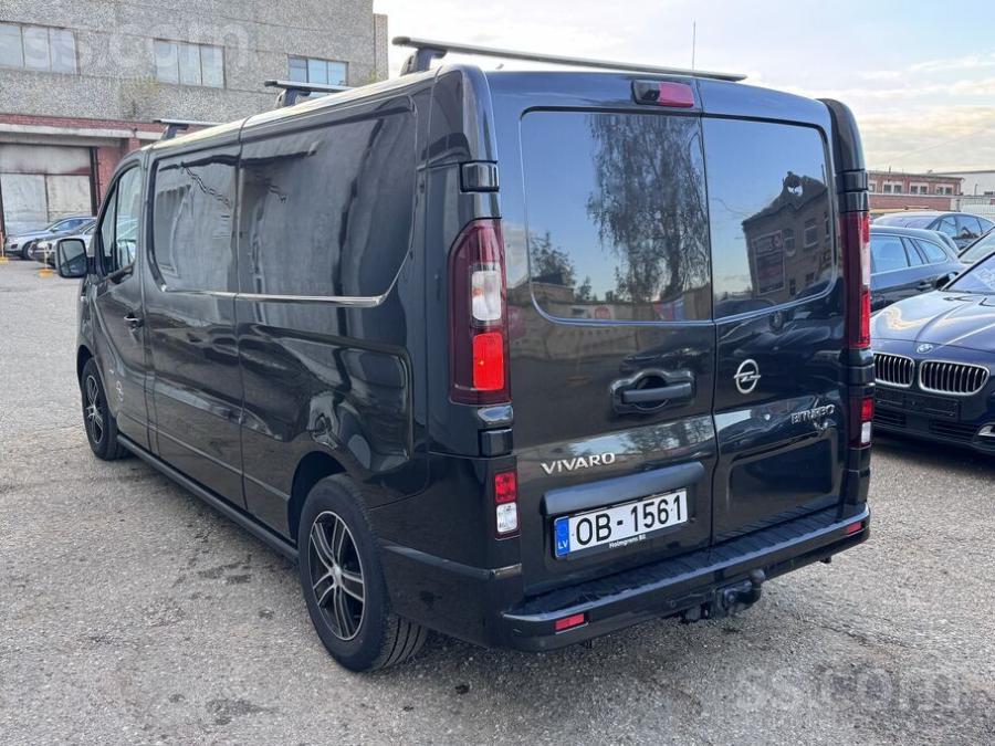 Black Opel Vivaro 2017 in Daugavpils, with an engine capacity of 1.60 L and mileage of 0 thousand km for 8300 €, photo 5 on AUTOMOTO.COM.LV