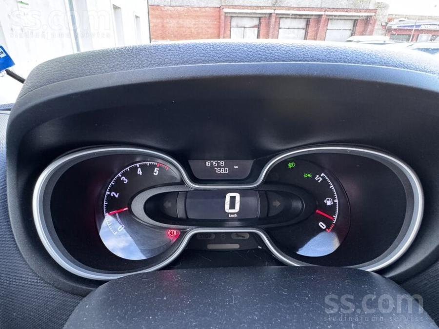 Black Opel Vivaro 2017 in Daugavpils, with an engine capacity of 1.60 L and mileage of 0 thousand km for 8300 €, photo 15 on AUTOMOTO.COM.LV