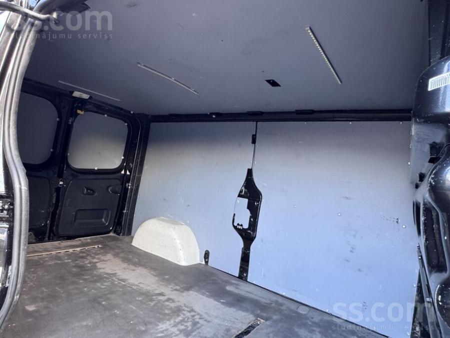 Black Opel Vivaro 2017 in Daugavpils, with an engine capacity of 1.60 L and mileage of 0 thousand km for 8300 €, photo 21 on AUTOMOTO.COM.LV