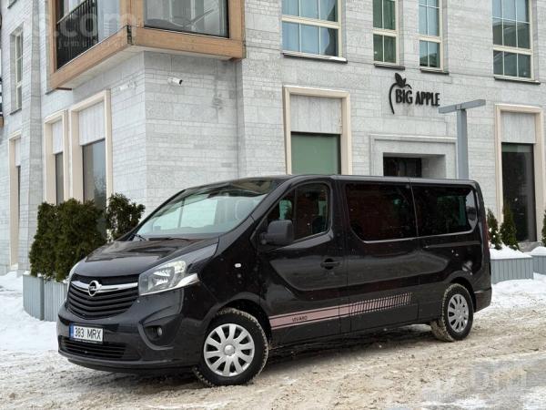 Black Opel Vivaro 2018 in Valka, with an engine capacity of 1.60 L and mileage of 185 thousand km for 14699 €, photo 1 on AUTOMOTO.COM.LV