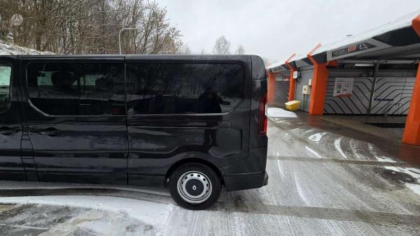 Black Opel Vivaro 2019 in Vilnius, with an engine capacity of 1.60 L and mileage of 217 thousand km for 19900 €, photo 7 on AUTOMOTO.COM.LV