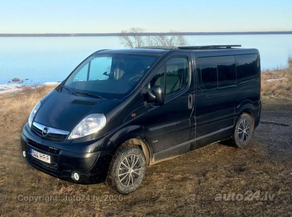 Melns Opel Vivaro 2007 Tallina, ar dzinēja tilpumu 2.00 L un nobraukumu 292 tūkst. km par 10400 €, foto 3 vietnē AUTOMOTO.COM.LV