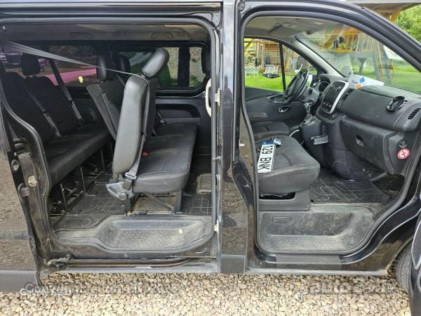 Melns Opel Vivaro 2015 Tallina, ar dzinēja tilpumu 1.60 L un nobraukumu 254 tūkst. km par 6500 €, foto 8 vietnē AUTOMOTO.COM.LV