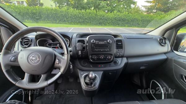 Black Opel Vivaro 2016 in Tartu, with an engine capacity of 1.60 L and mileage of 216 thousand km for 13200 €, photo 8 on AUTOMOTO.COM.LV