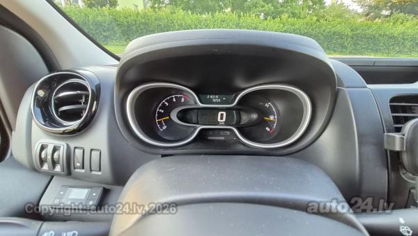 Black Opel Vivaro 2016 in Tartu, with an engine capacity of 1.60 L and mileage of 216 thousand km for 13200 €, photo 9 on AUTOMOTO.COM.LV