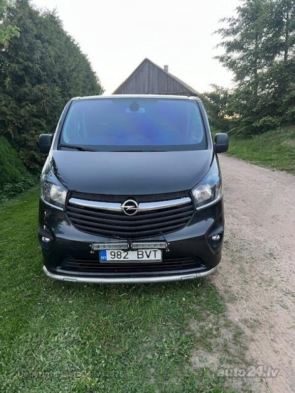 Melns Opel Vivaro 2017 Tallina, ar dzinēja tilpumu 1.60 L un nobraukumu 315 tūkst. km par 14500 €, foto 4 vietnē AUTOMOTO.COM.LV