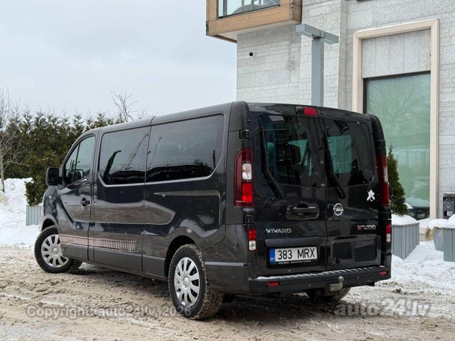 Melns Opel Vivaro 2018 Tallina, ar dzinēja tilpumu 1.60 L un nobraukumu 185 tūkst. km par 14699 €, foto 11 vietnē AUTOMOTO.COM.LV