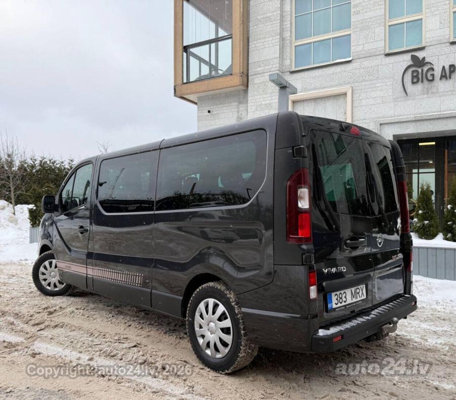 Melns Opel Vivaro 2018 Tallina, ar dzinēja tilpumu 1.60 L un nobraukumu 185 tūkst. km par 14699 €, foto 12 vietnē AUTOMOTO.COM.LV