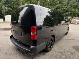 Black Opel Vivaro 2020 in Tallinn, with an engine capacity of 2.00 L and mileage of 209 thousand km for 15000 €, photo 6 on AUTOMOTO.COM.LV