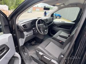 Black Opel Vivaro 2020 in Tallinn, with an engine capacity of 2.00 L and mileage of 209 thousand km for 15000 €, photo 8 on AUTOMOTO.COM.LV
